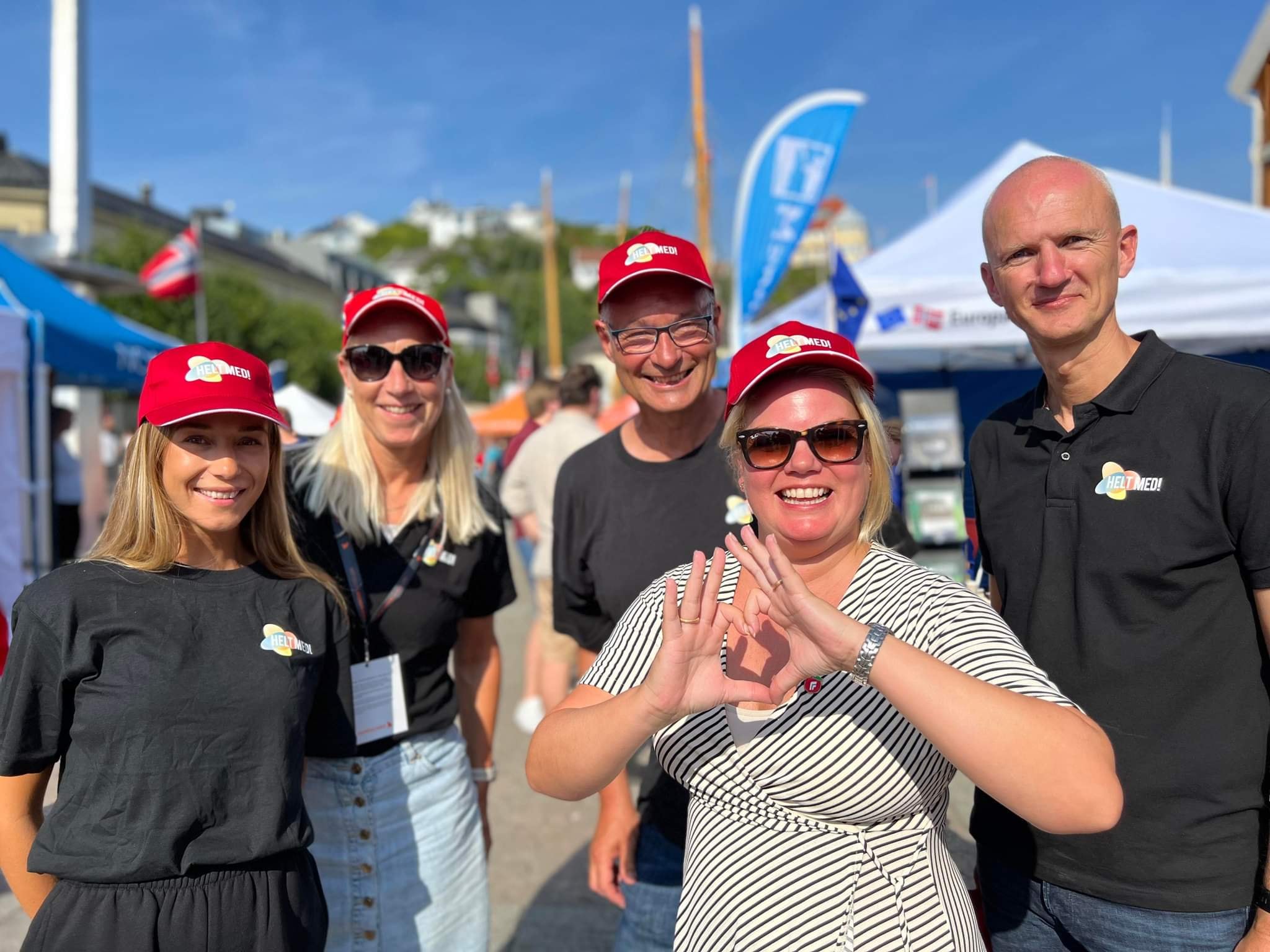 Politiske prosesser - Helt Med